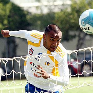 Quedan Navarro y Pacheco transferibles - ESPN