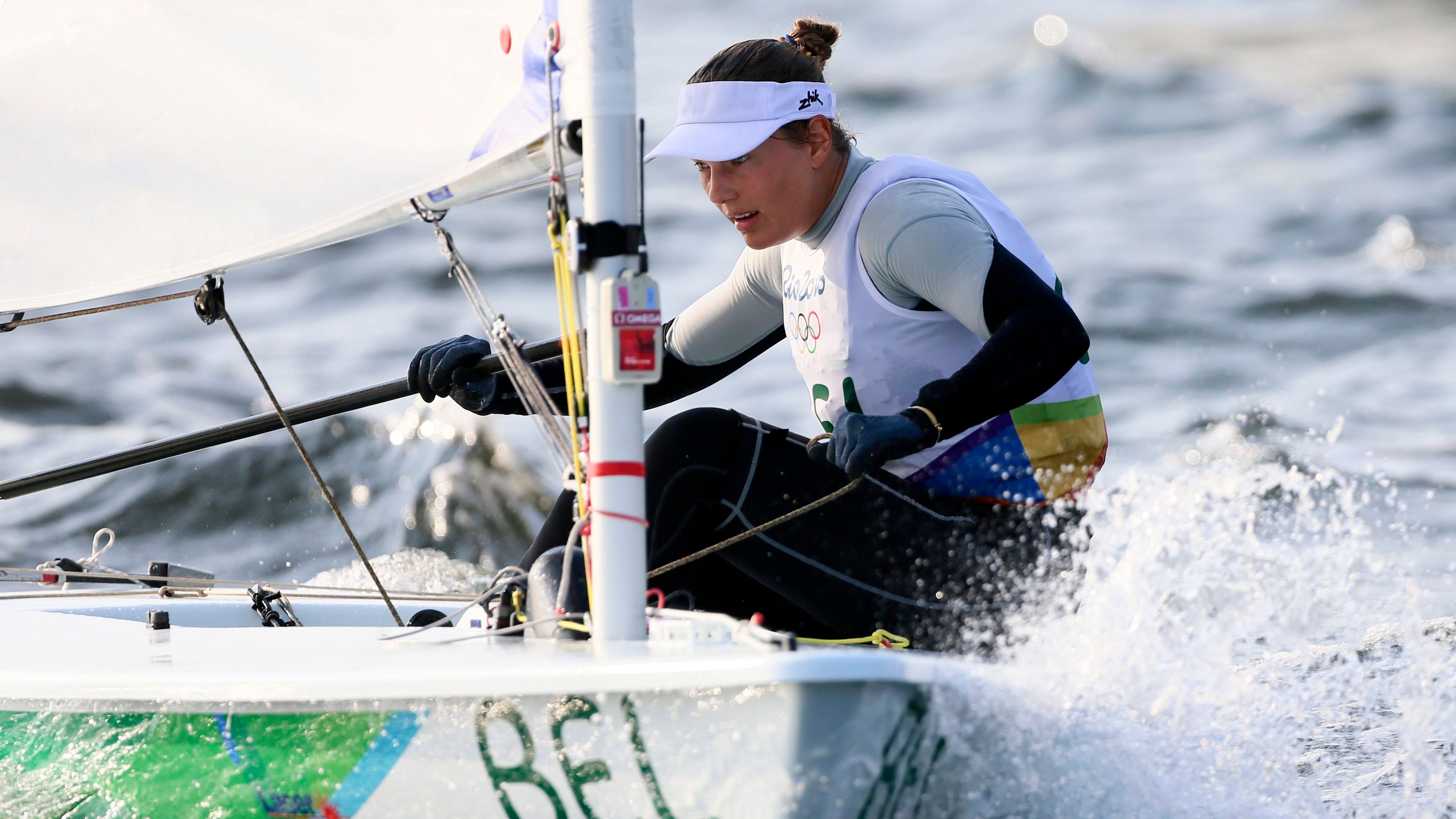 Federación Mundial de Vela reporta enferma a Evi van Acker tras ...