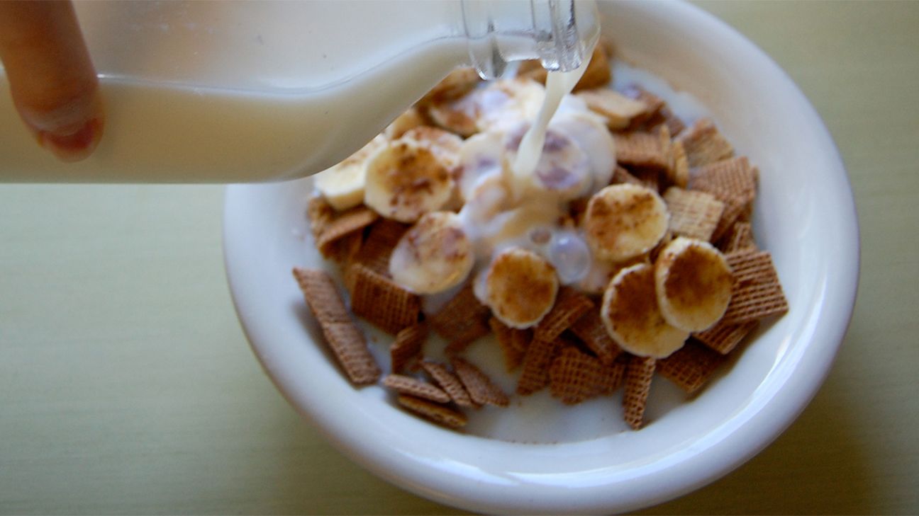 Para comer luego de entrenar: cereales con leche