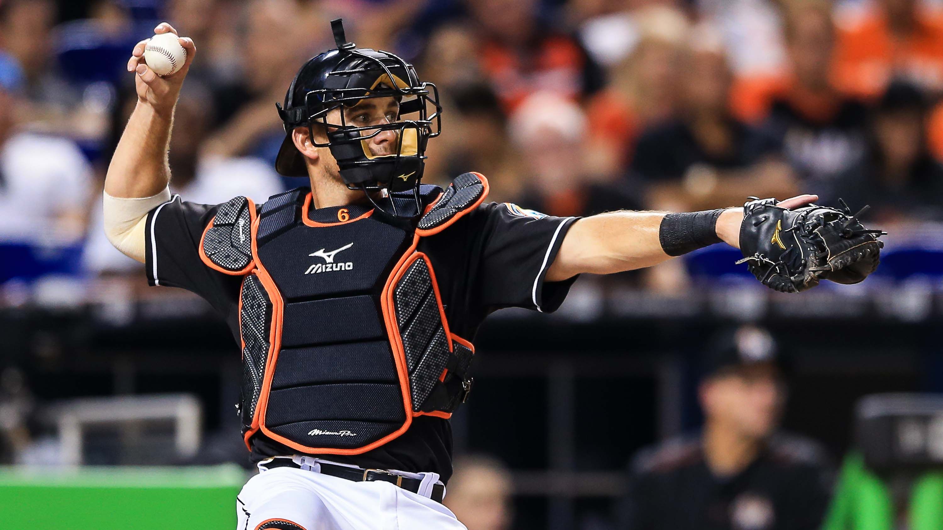 Reportes: Jeff Mathis firma con los Diamantes - ESPN