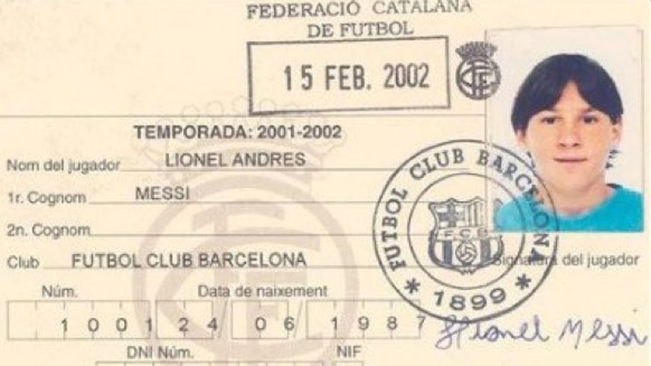 Hace 15 años que Messi plasmó su primera firma con el Barça
