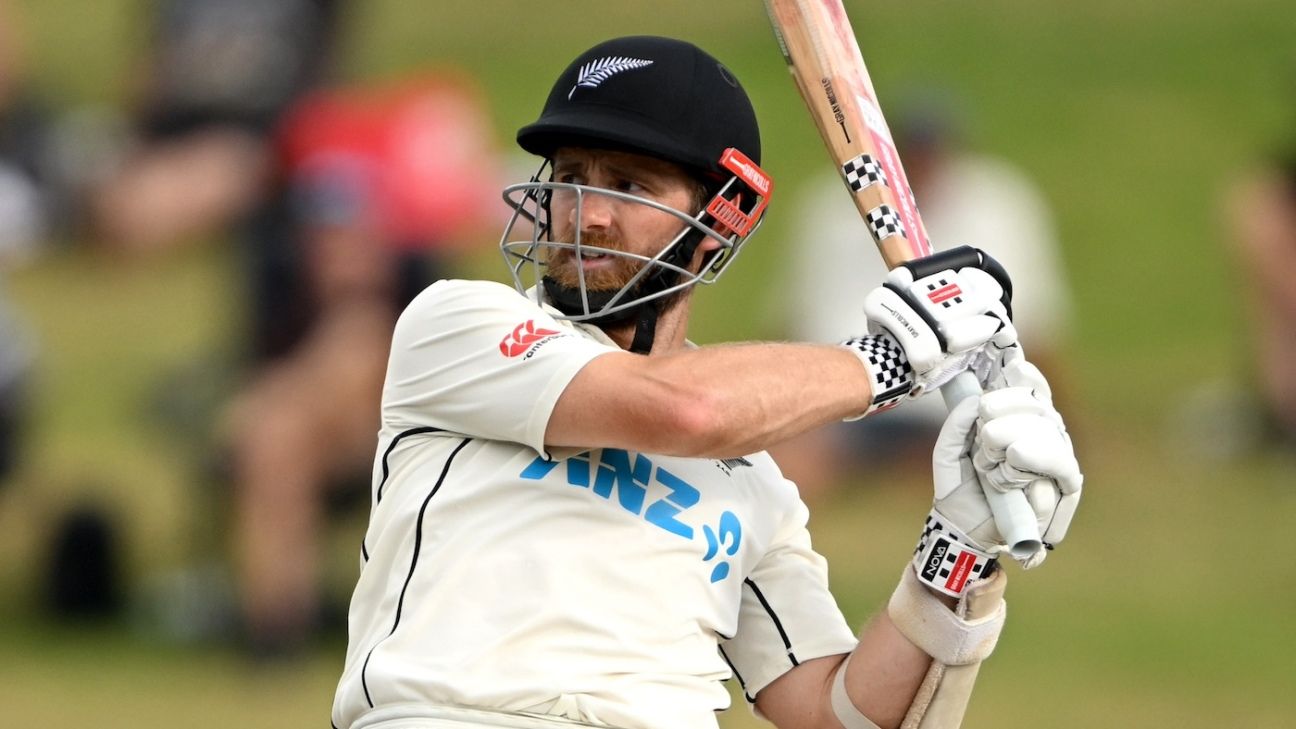 Plunket Shield: Williamson makes low-key return, Nicholls piles on the ...