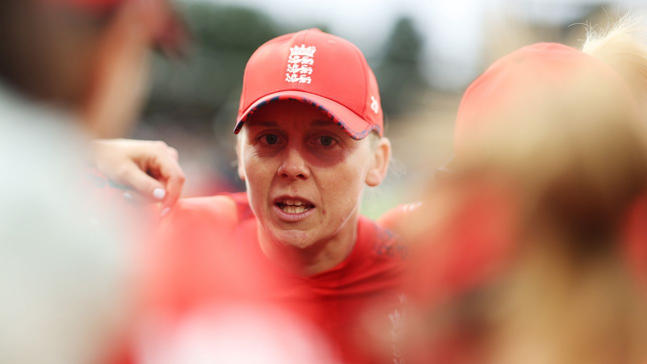 Heather Knight departs as England captain after nine-year reign - ESPN