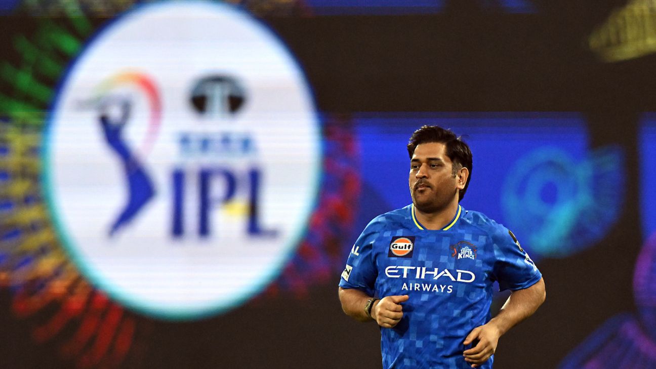 How many litres of milk does MS Dhoni drink in a day? - ESPN