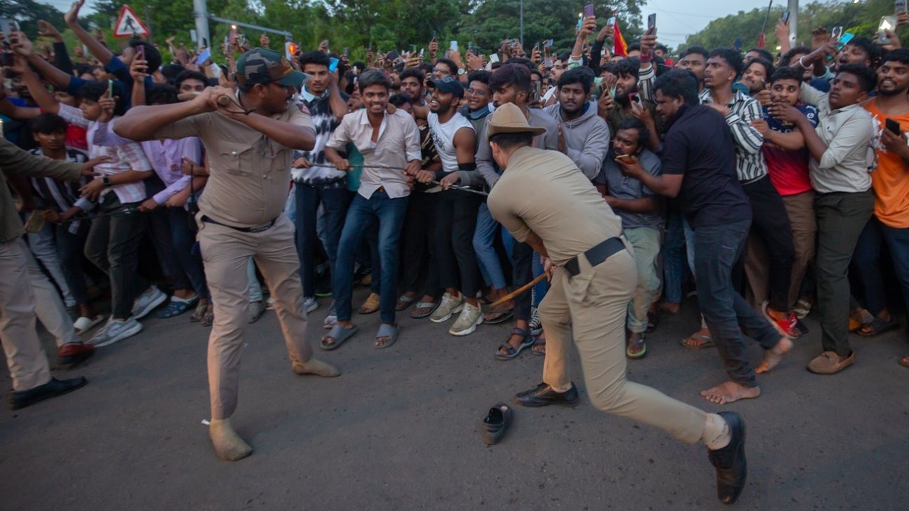 Police file FIR against RCB after deaths of 11 fans - ESPN