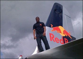 Reggie Bush Goes to Red Bull - ESPN