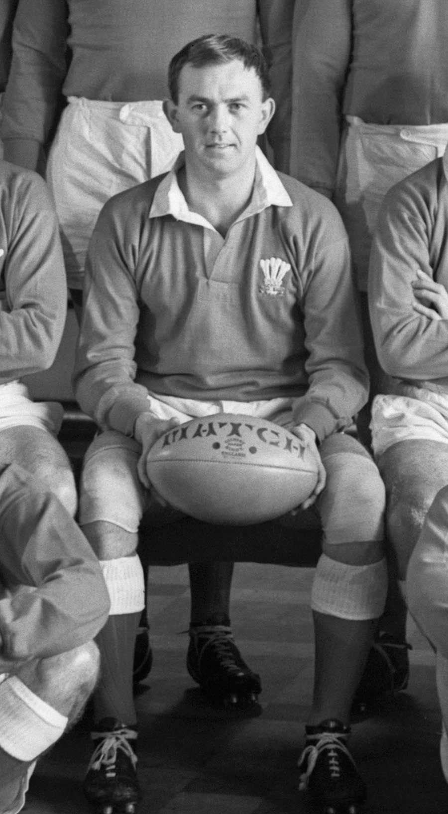 Rewind to 1963 Five Nations: Clive Rowlands puts the boot into Scotland ...