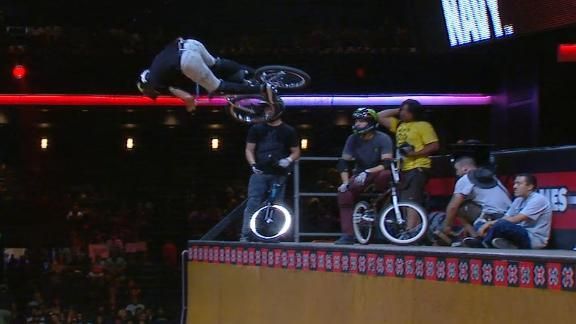 Simon Tabron 39.00 in BMX Vert - ESPN Video