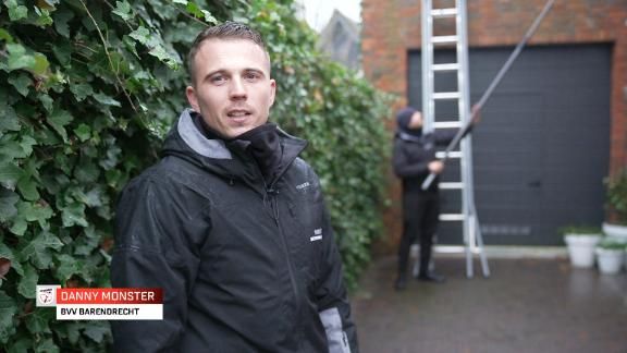 Danny Monster: ''Niet alle ramen zijn nat, maar Ajax maak je borst maar ...