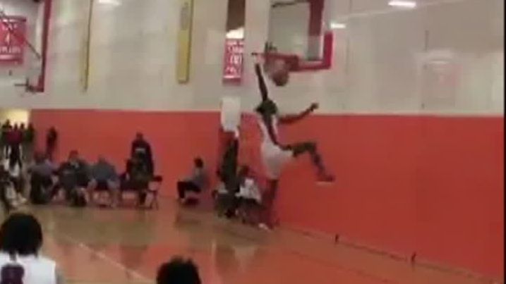 Female baller dunks it with authority - ESPN Video