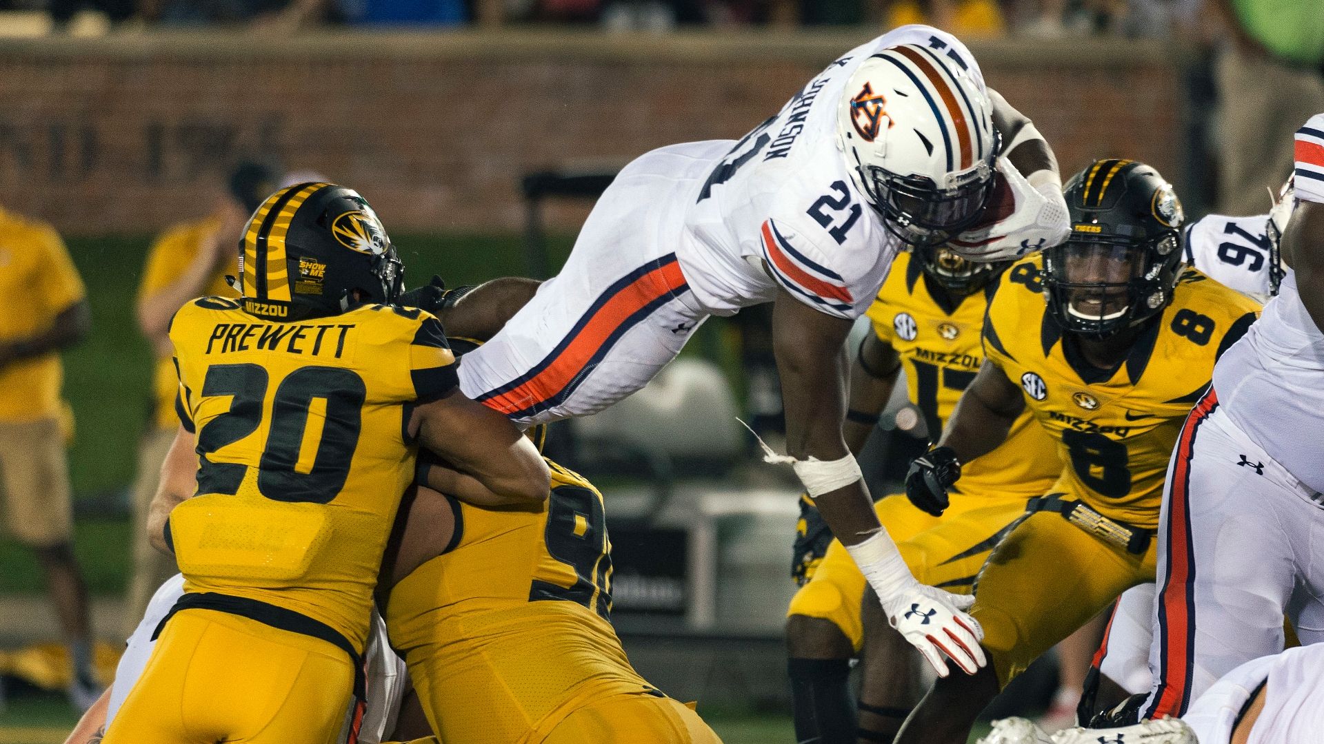 Johnson's five rushing TDs lift Auburn - ESPN Video