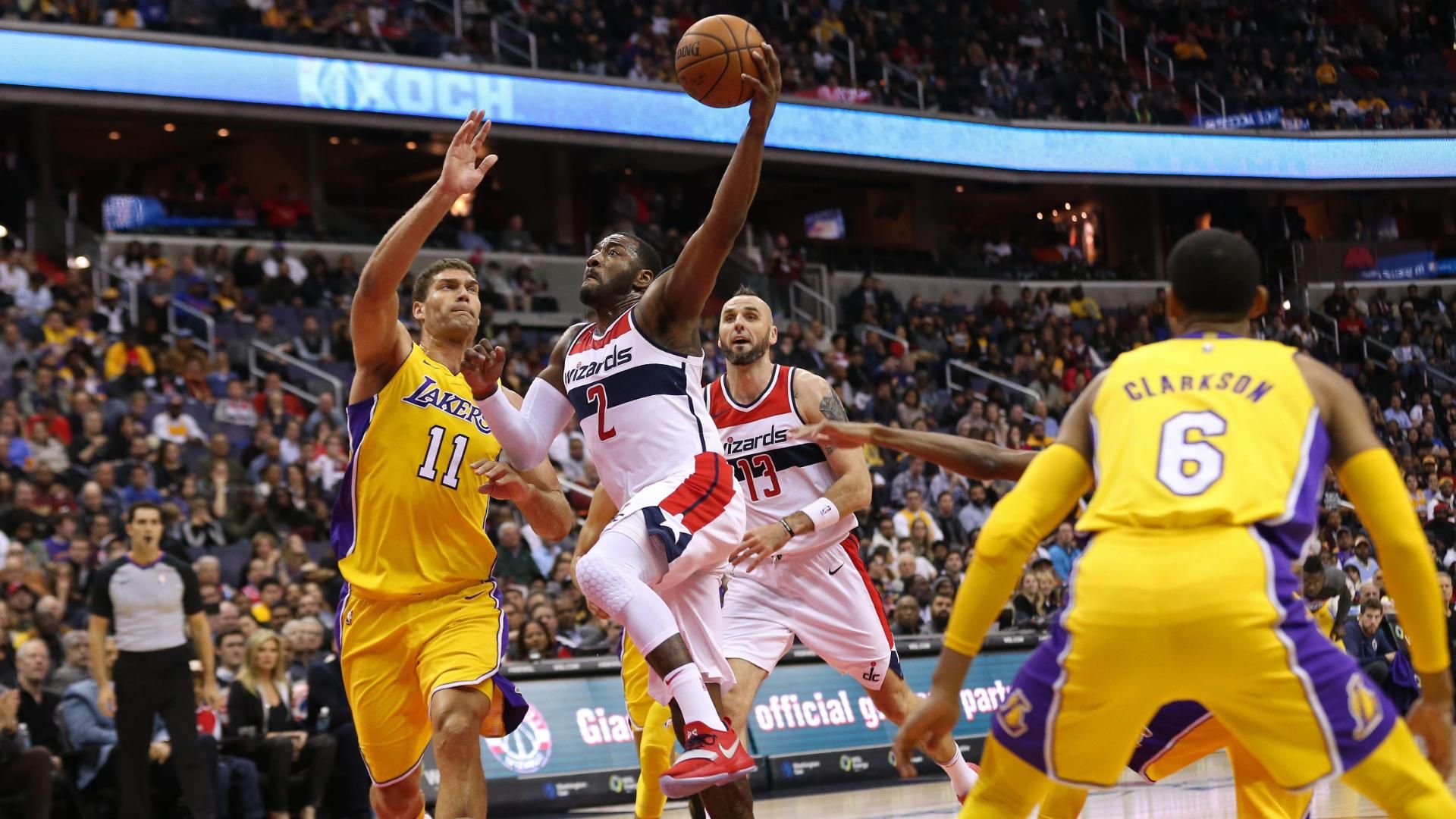 Wall puts Lopez on a poster - ESPN Video