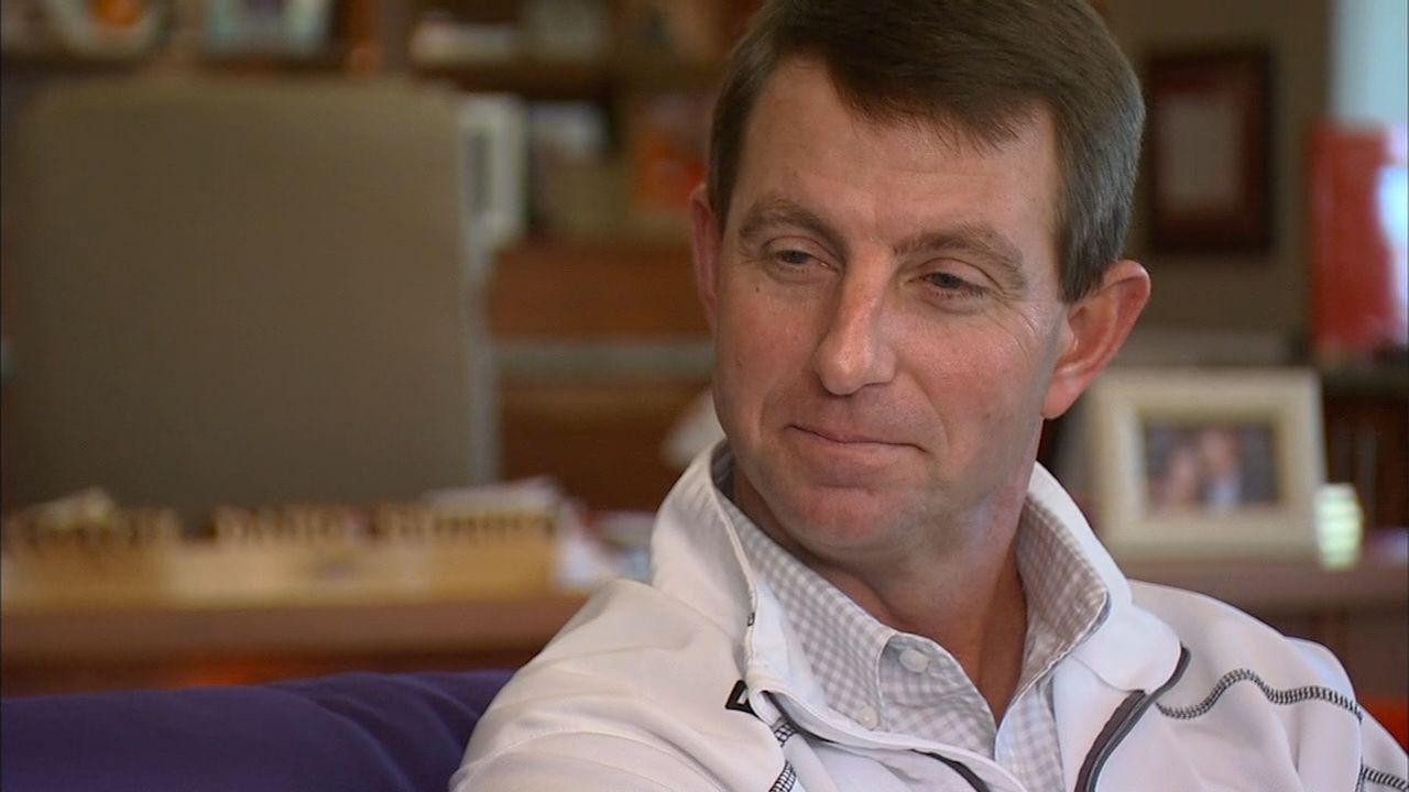 Dabo gets in the Christmas spirit - ESPN Video