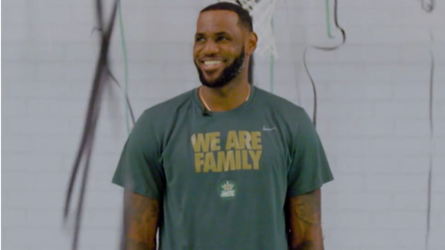 LeBron presents I Promise School students with $1 million grant - ESPN ...