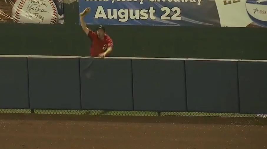 Cardinals prospect flips over wall to secure win - ESPN Video