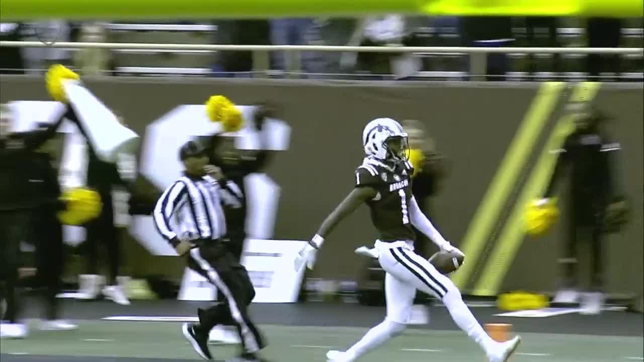 Jaylen Hall hauls it in for 68-yard Receiving touchdown - ESPN Video