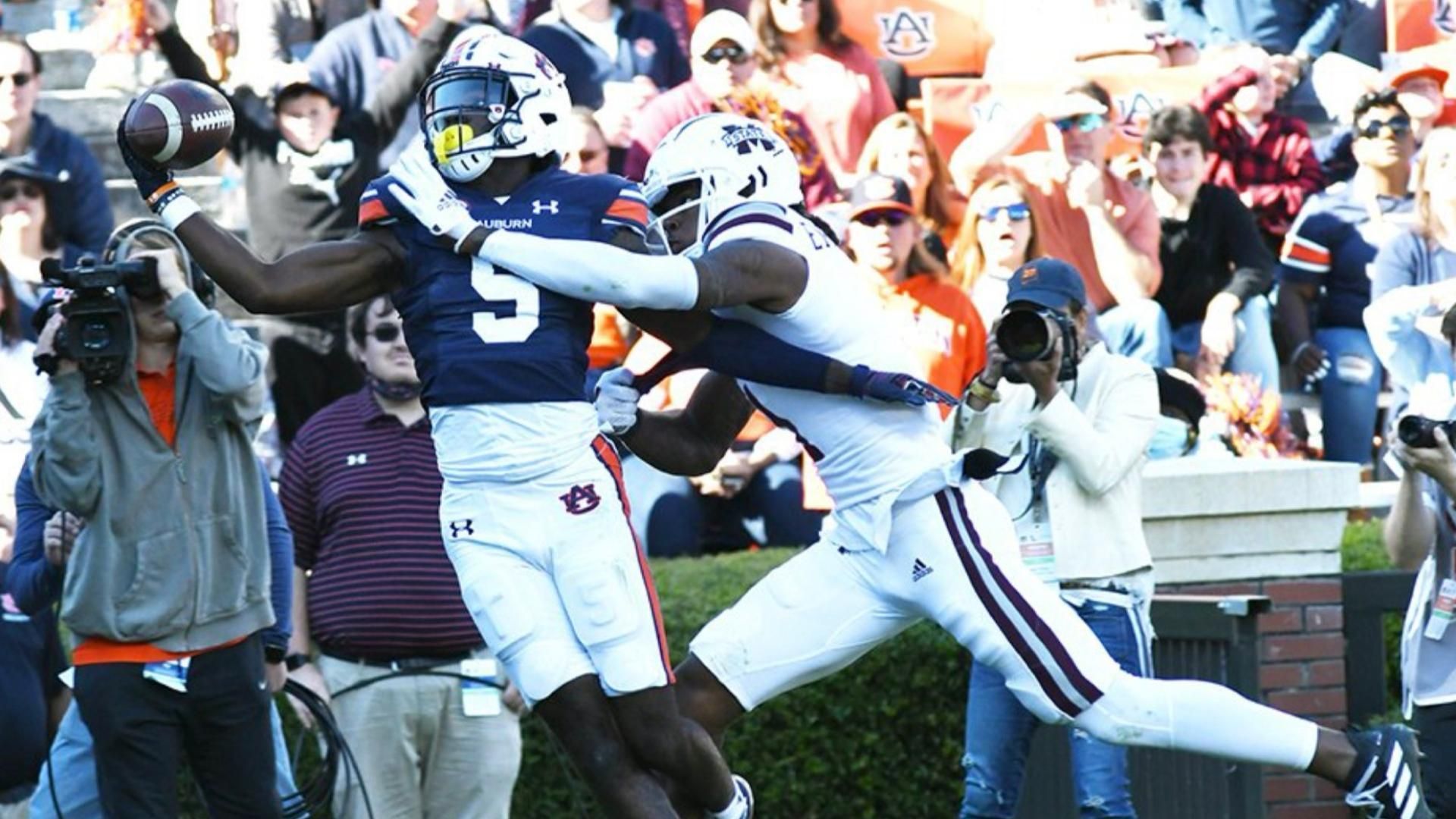 Kobe Hudson makes amazing 1-handed grab for Auburn TD - ESPN Video