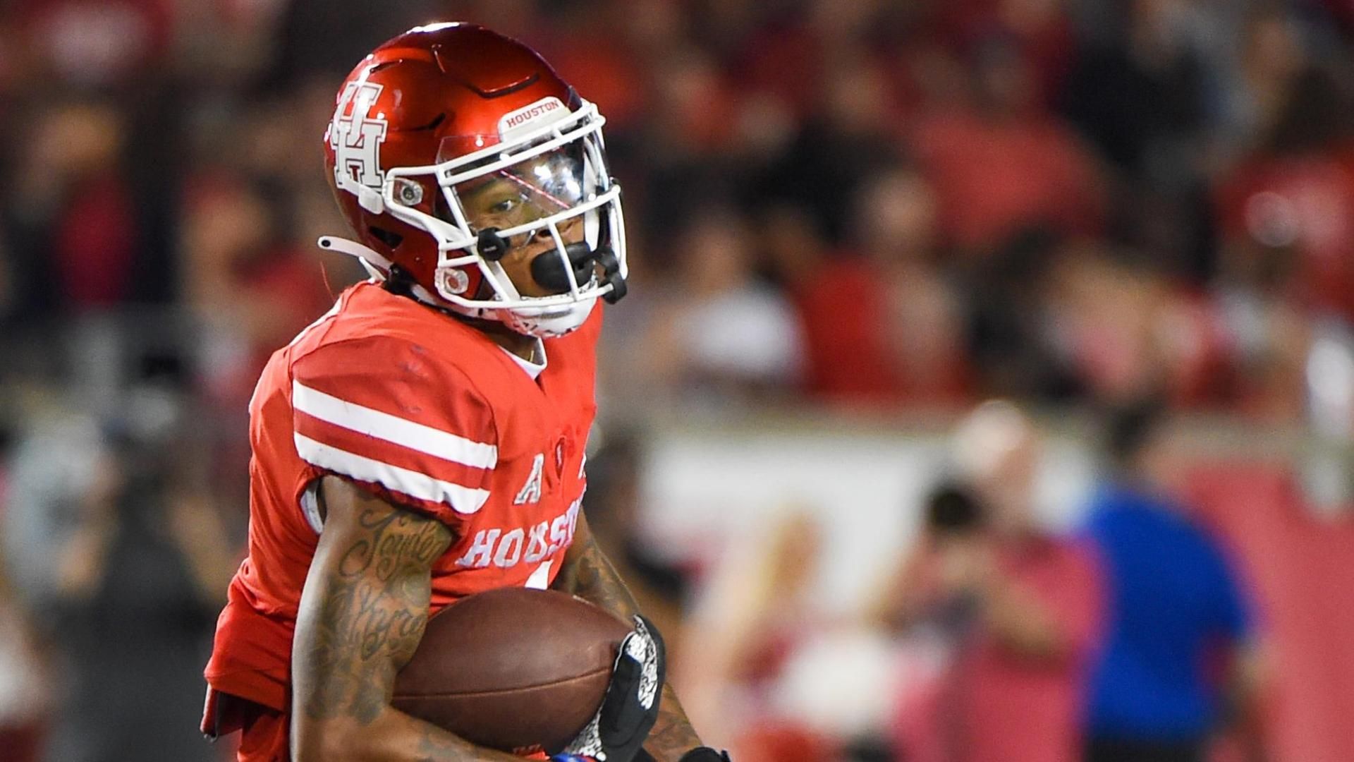 Clayton Tune airs it out to Nathaniel Dell for 19-yard Houston TD ...