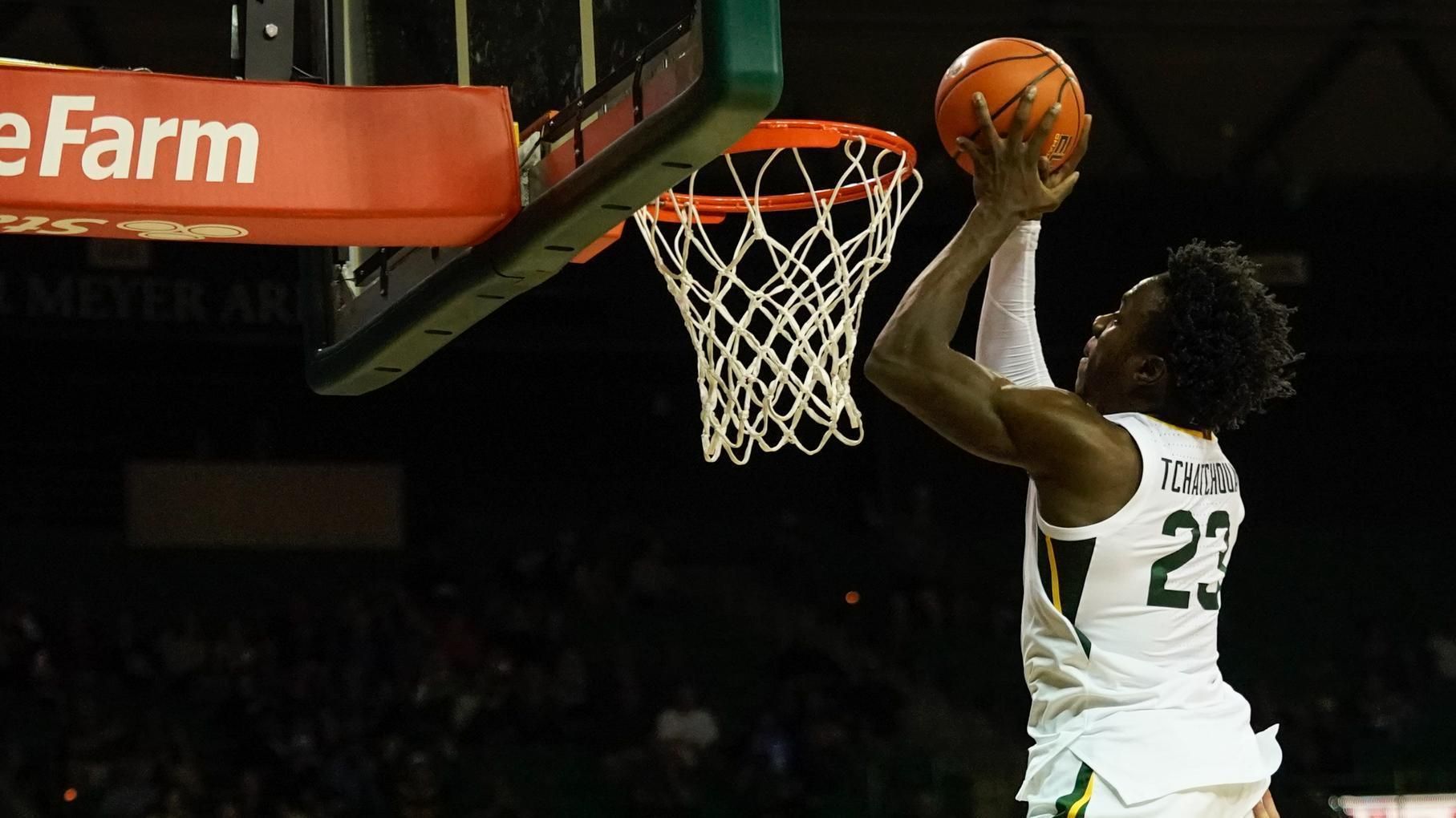 Jonathan Tchamwa Tchatchoua elevates for flush vs. Stanford Cardinal ...