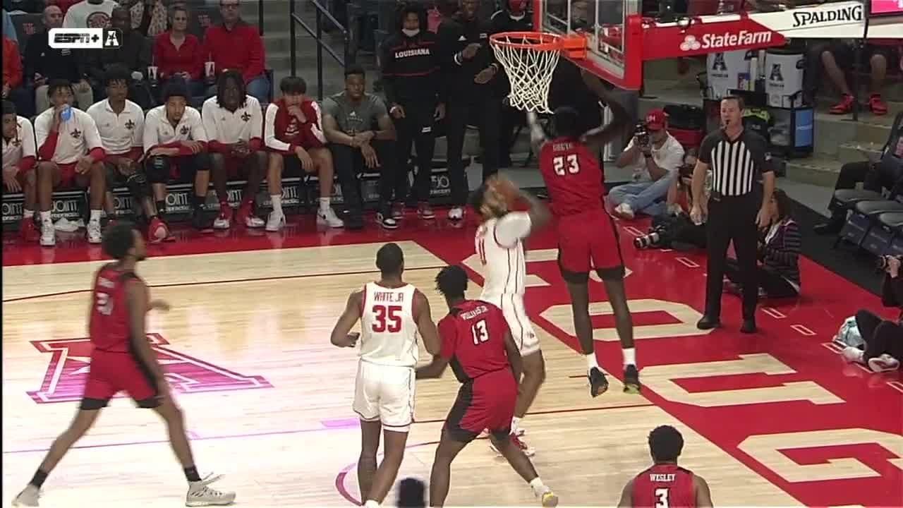 Taze Moore sets up Kyler Edwards for an early layup - ESPN Video