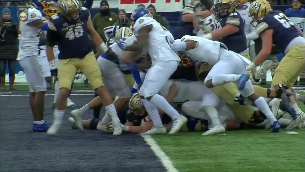 Touchdown! Tommy Mellott scores vs. South Dakota State Jackrabbits ...