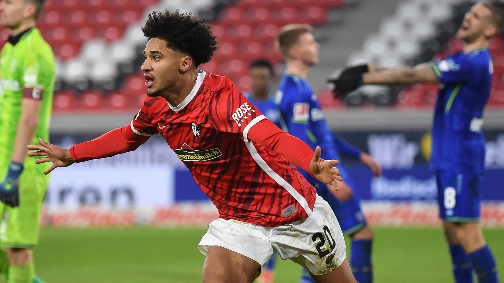 Schade's late winner sees Freiburg leapfrog Leverkusen - ESPN Video