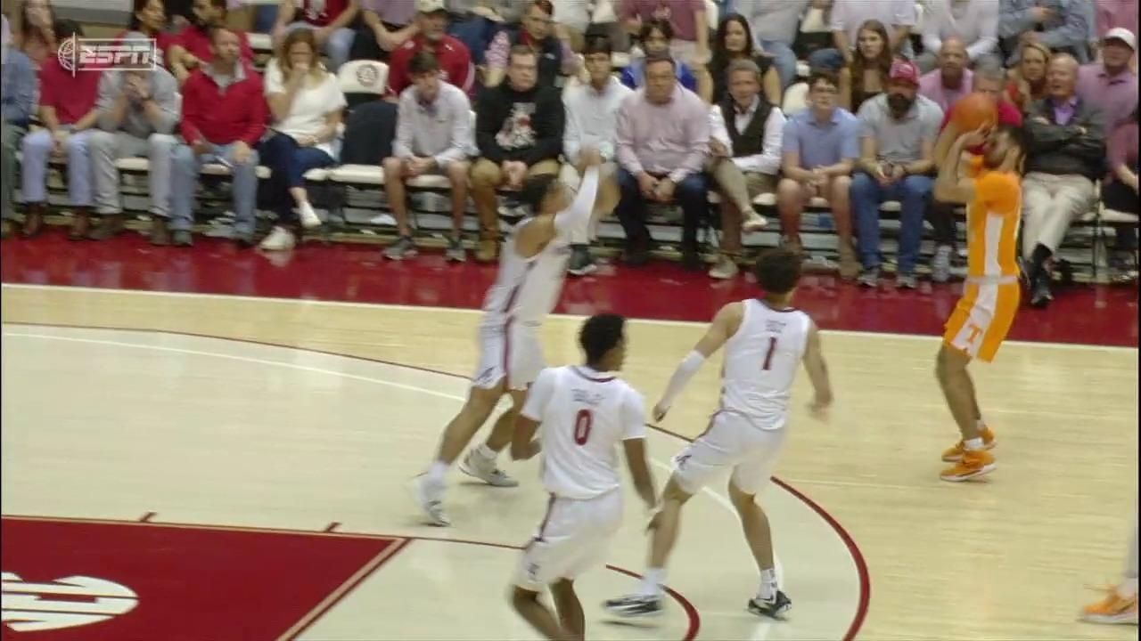 Tennessee turns steal into a 3-pointer - ESPN Video