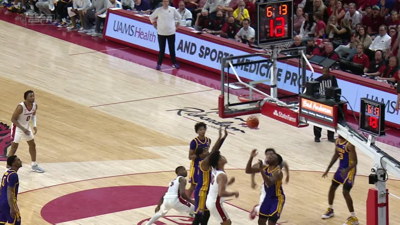 Davonte Davis drops in amazing underhanded shot with his back to the ...