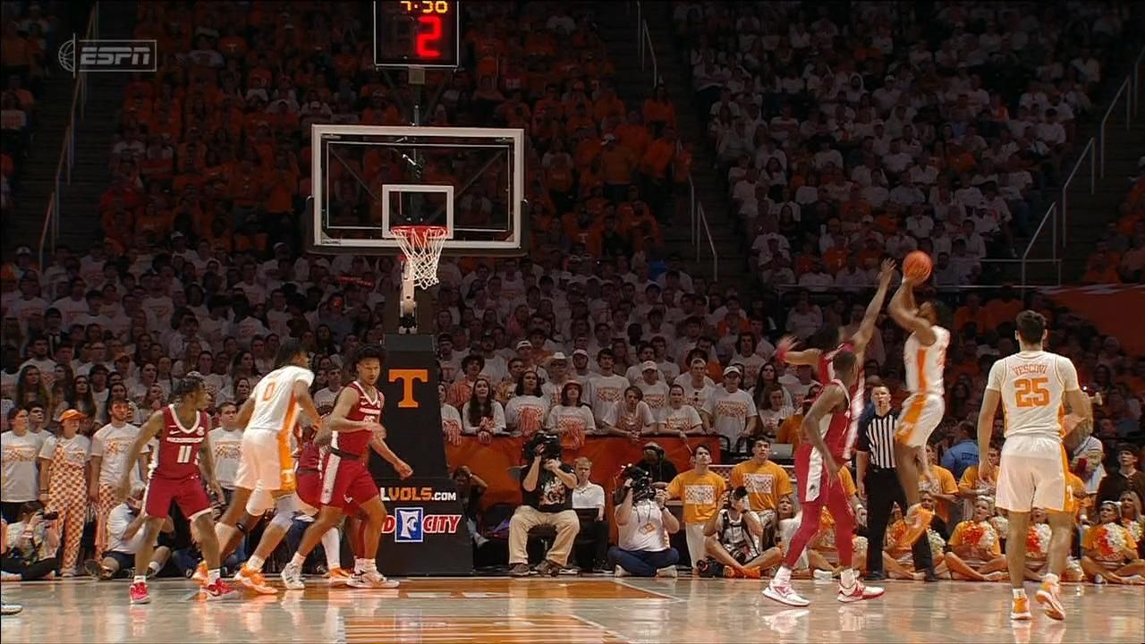 James knocks down highly contested shot for Vols - ESPN Video