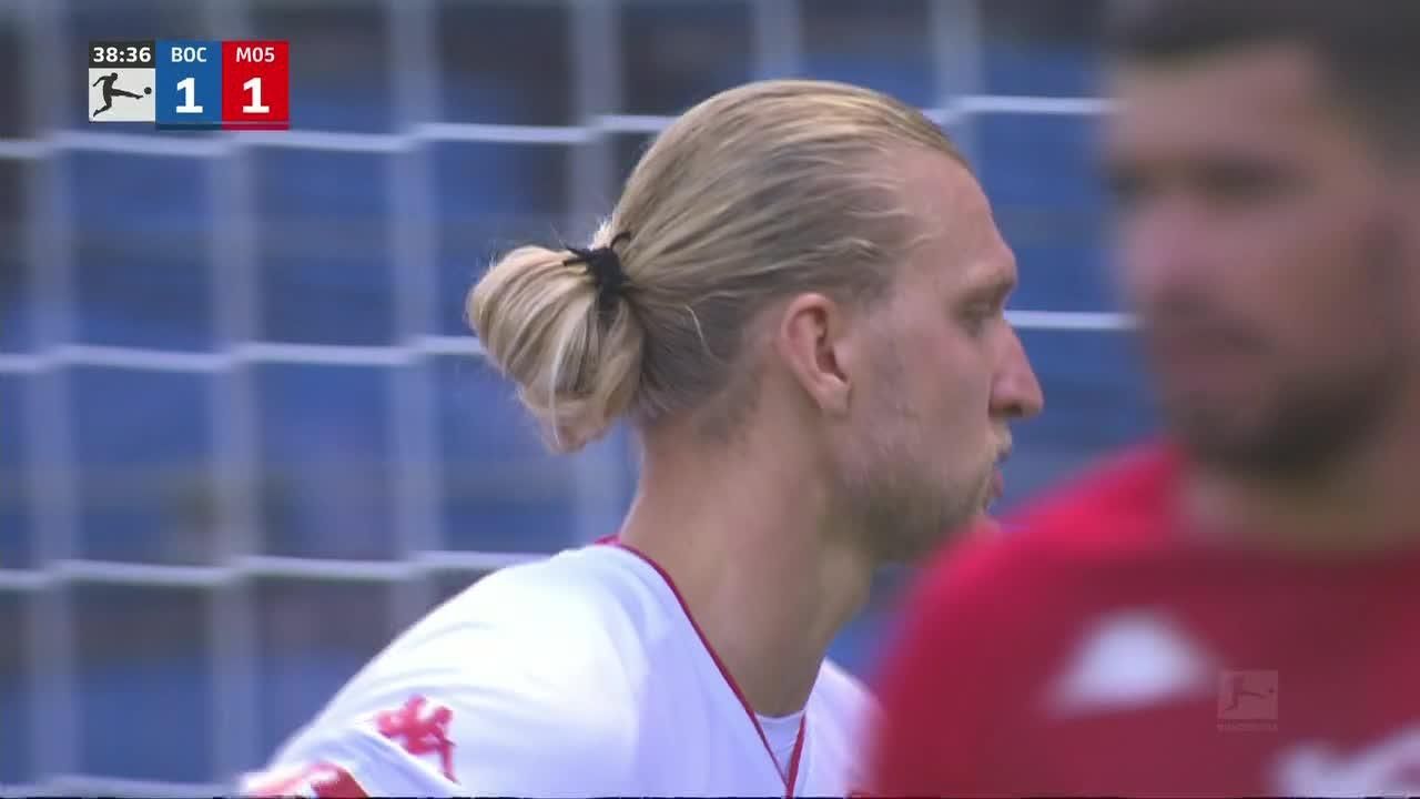 Kevin Stoger's spectacular long-range goal ties it for Bochum - ESPN Video