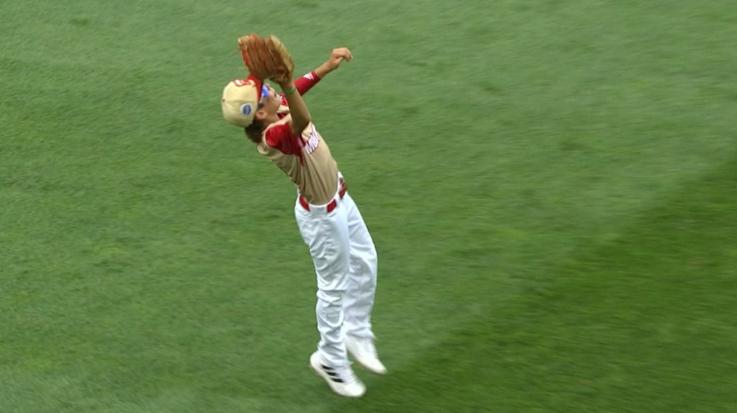 Chaz Hickman's 'got himself a web gem' at LLWS - ESPN Video