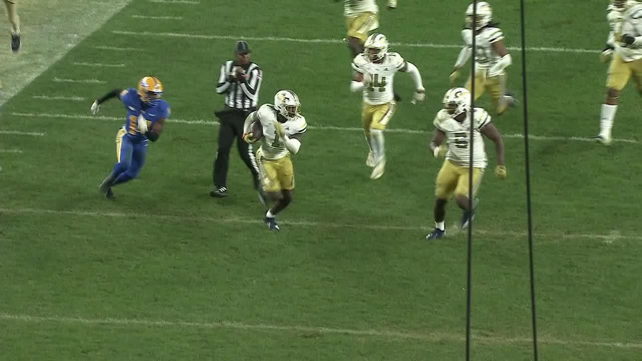 GT's Charlie Thomas comes away with 2 takeaways in 3rd quarter - ESPN Video