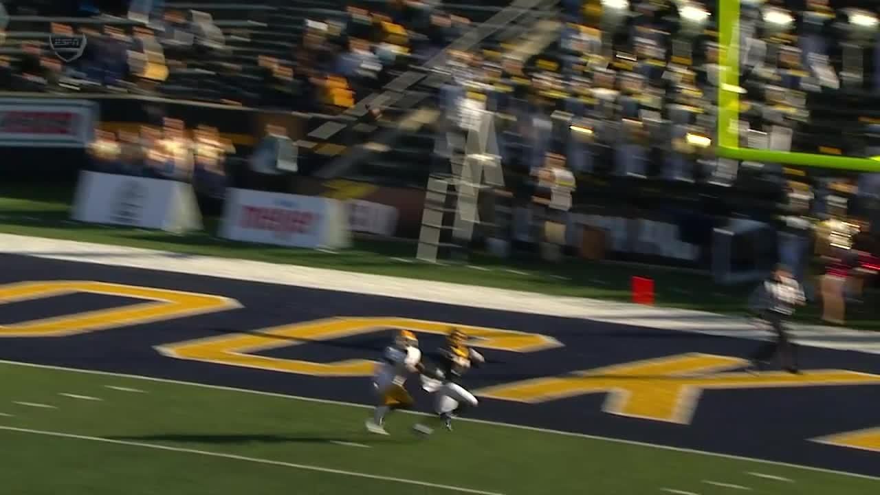 Dequan Finn throws 39-yard TD pass to Mikel Barkley - ESPN Video