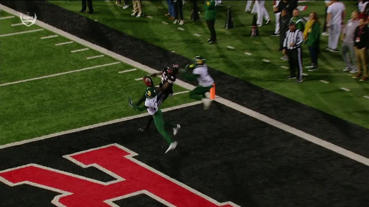 Baylor's Williams snatches ball away from WR for INT - ESPN Video