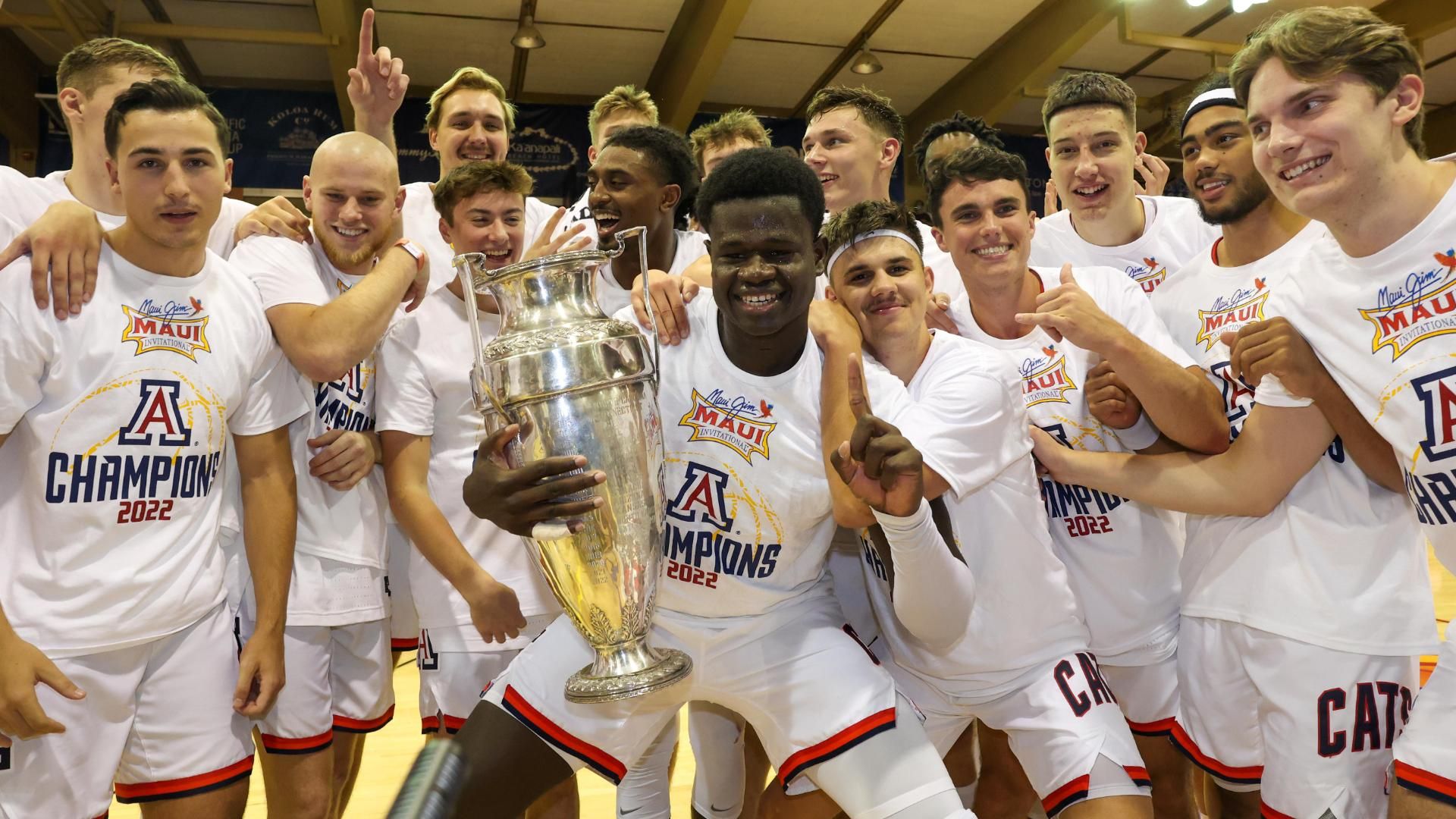 Oumar Ballo drops 30 as Arizona wins the Maui Jim Maui Invitational ...