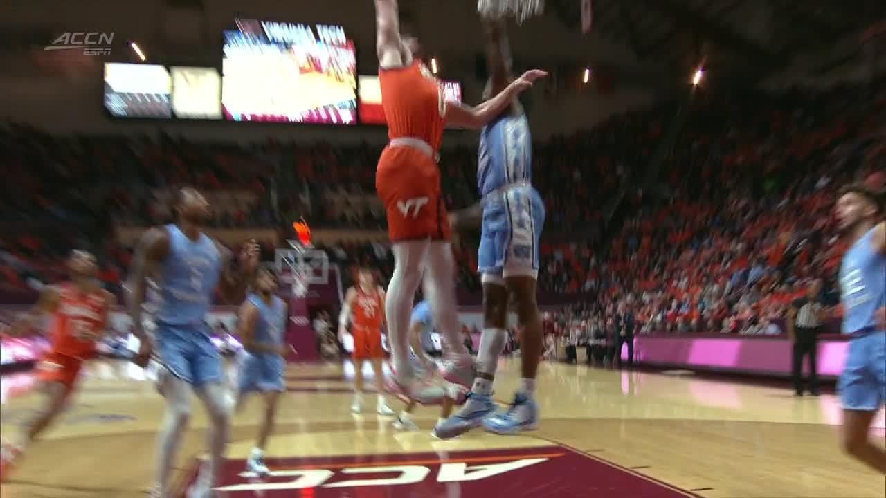Hunter Cattoor rocks the rim with powerful slam dunk - ESPN Video