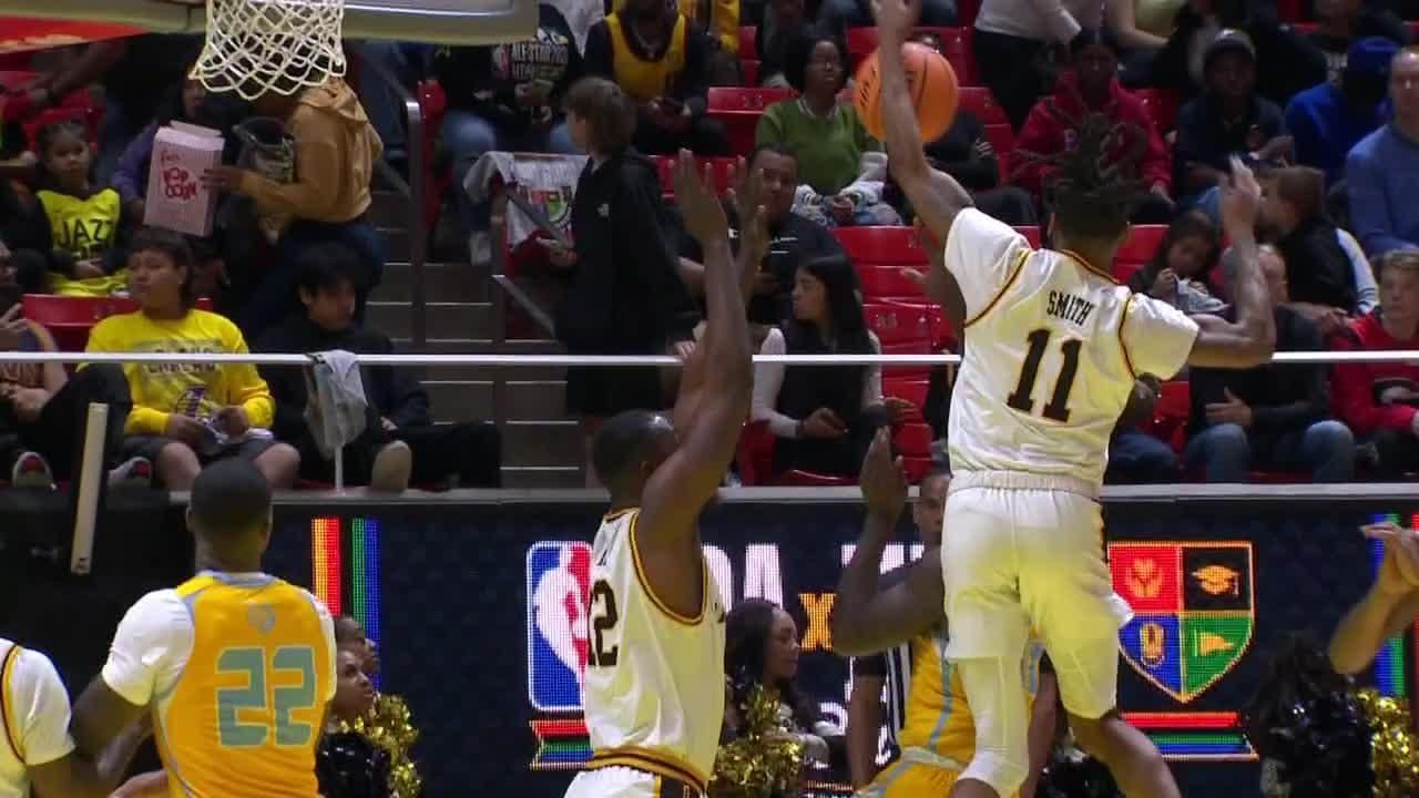 Jourdan Smith with the massive block at the rim - ESPN Video