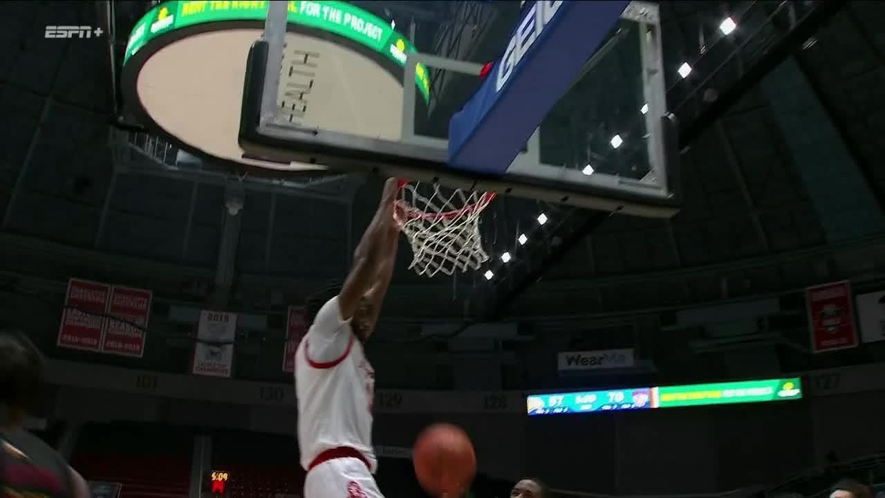 Shaquan Jules rocks the rim with dunk - ESPN Video