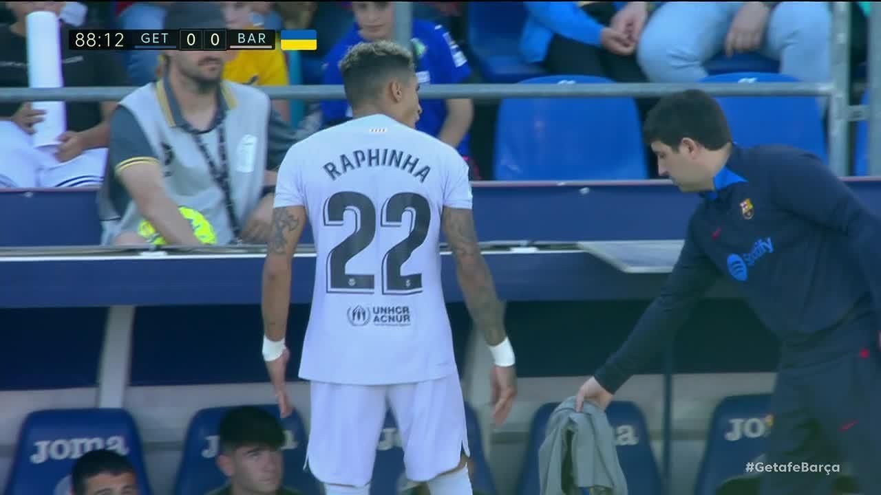 Raphinha vocalizes frustration after being subbed off - ESPN Video