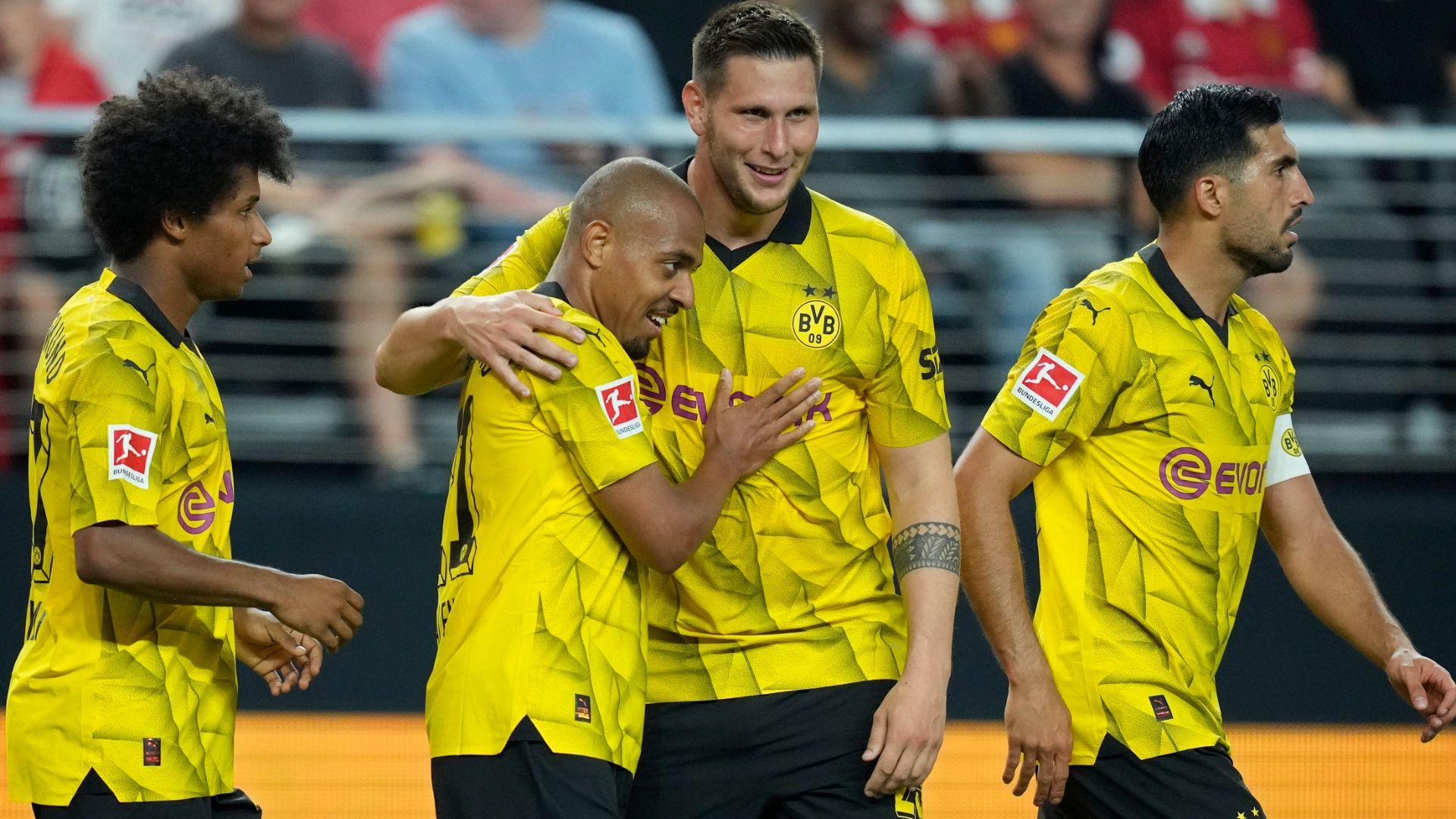 Donyell Malen scores twice in just over a minute for Dortmund - ESPN Video