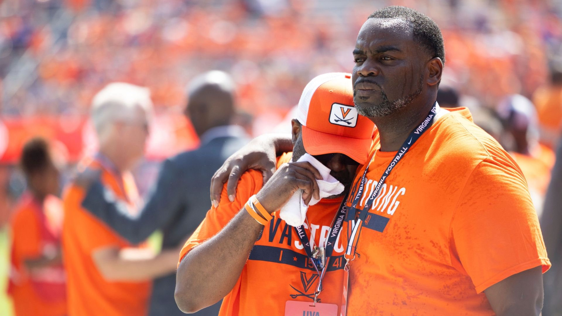Virginia honors slain football players with pregame ceremony - ESPN Video