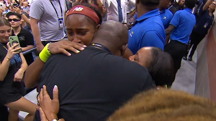 Coco Gauff celebrates emotional US Open win with her family - ESPN Video