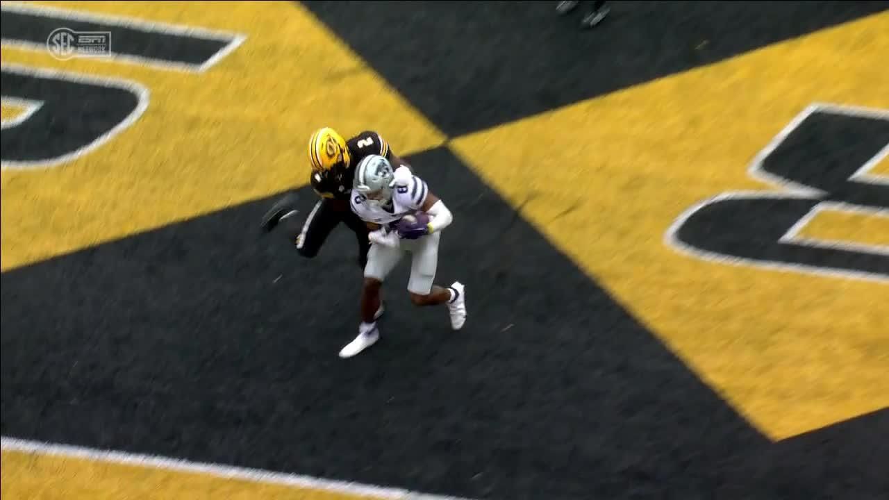 Phillip Brooks somehow reels in a deflected pass for a K-State TD ...