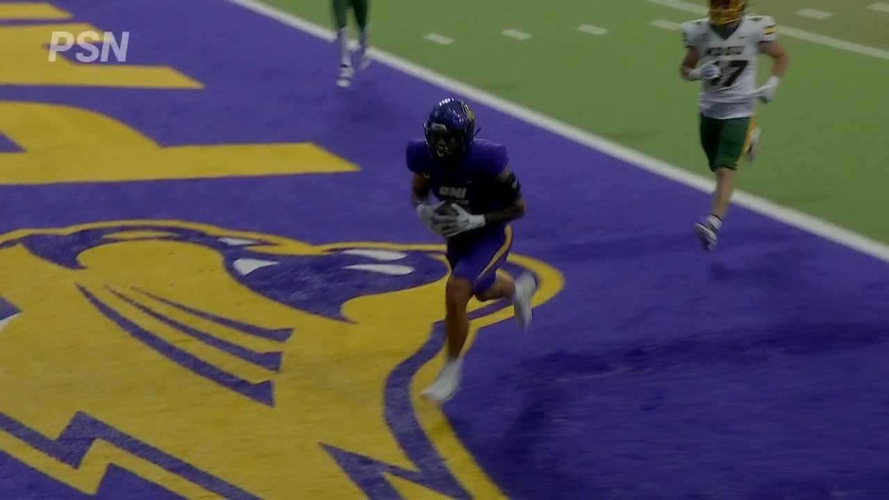 Theo Day airs it out for 15-yard touchdown pass - ESPN Video