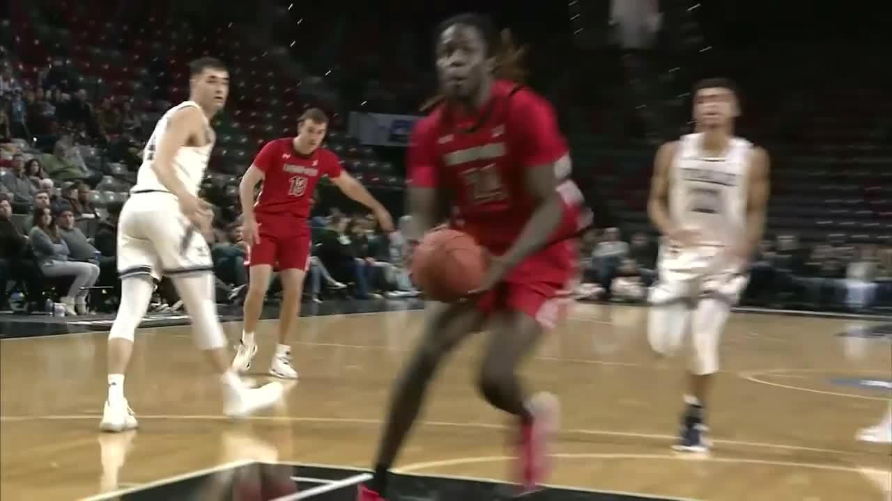 Isaiah Richards skies for big dunk - ESPN Video