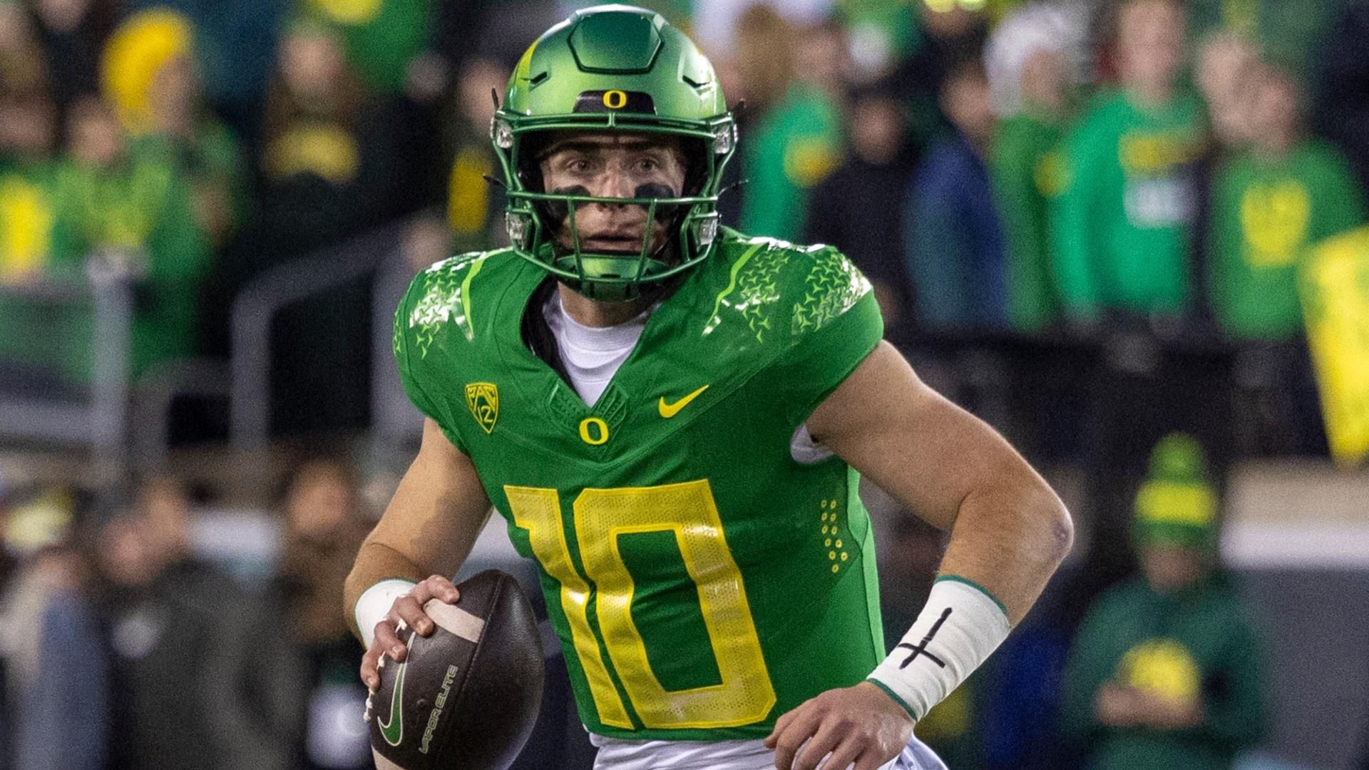 Bo Nix's 3 first-half TDs lead Oregon to win over rival Oregon State - ESPN Video