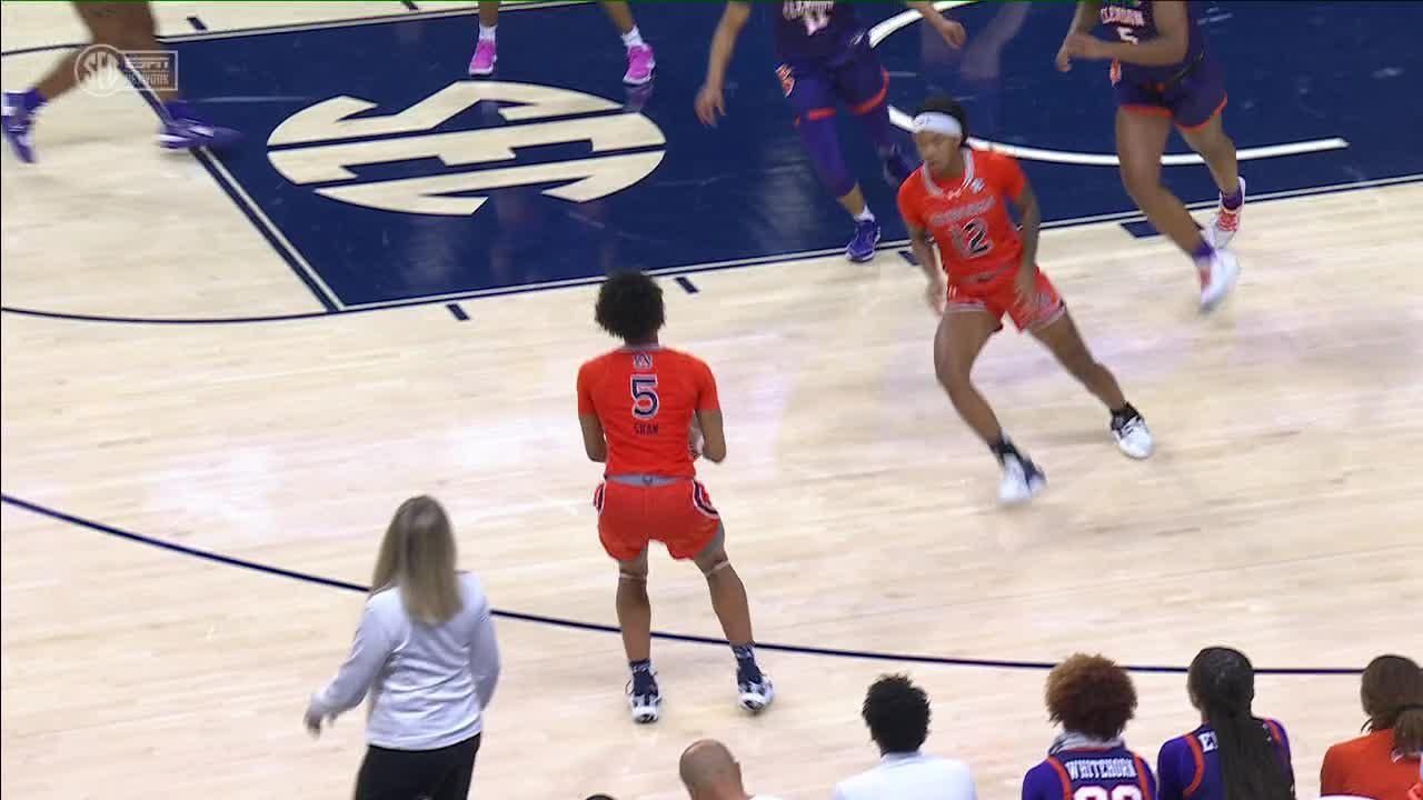 Sydney Shaw drills the trey - ESPN Video