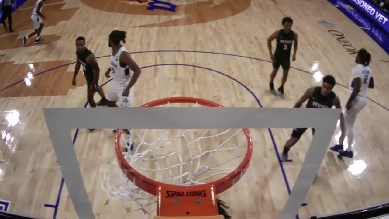 Isaiah Barnes rocks the rim with slam dunk - ESPN Video