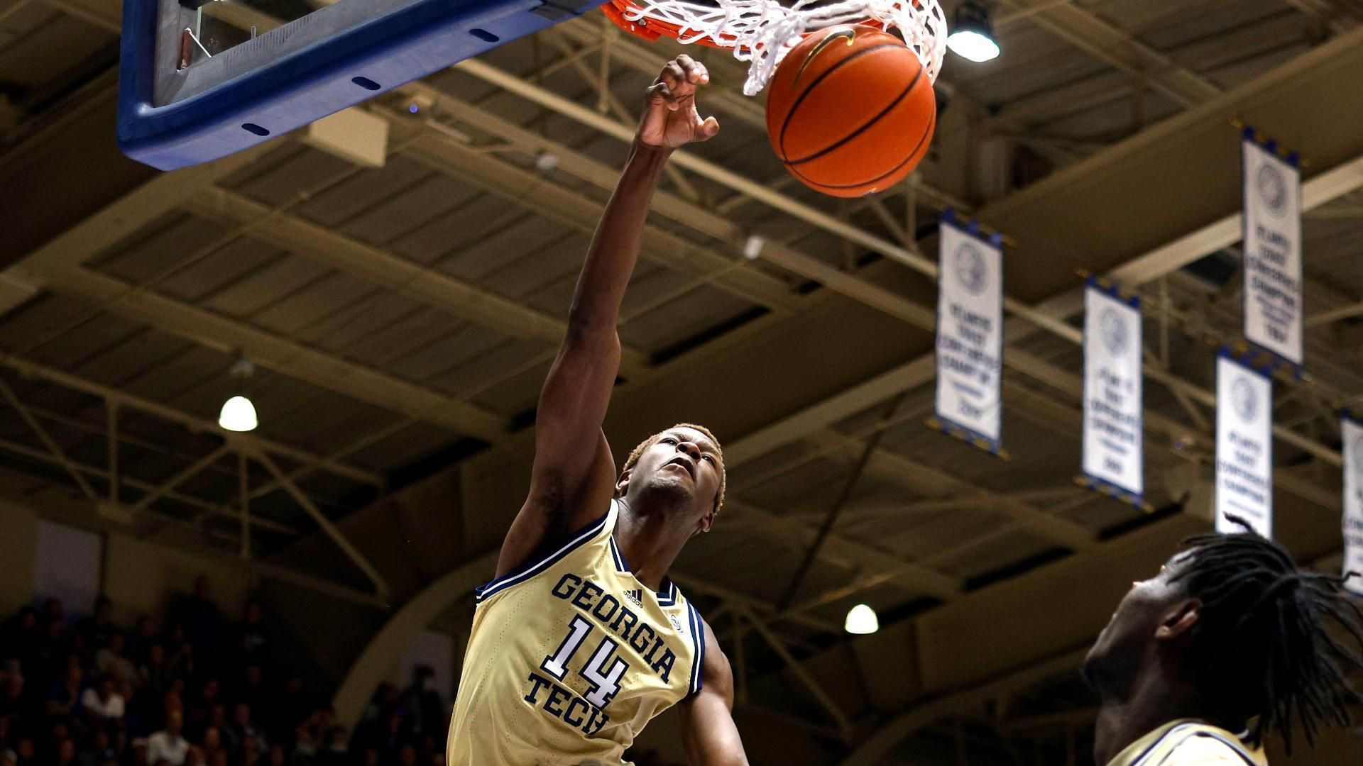 Georgia Tech's Kowacie Reeves soars for ridiculous poster dunk - ESPN Video