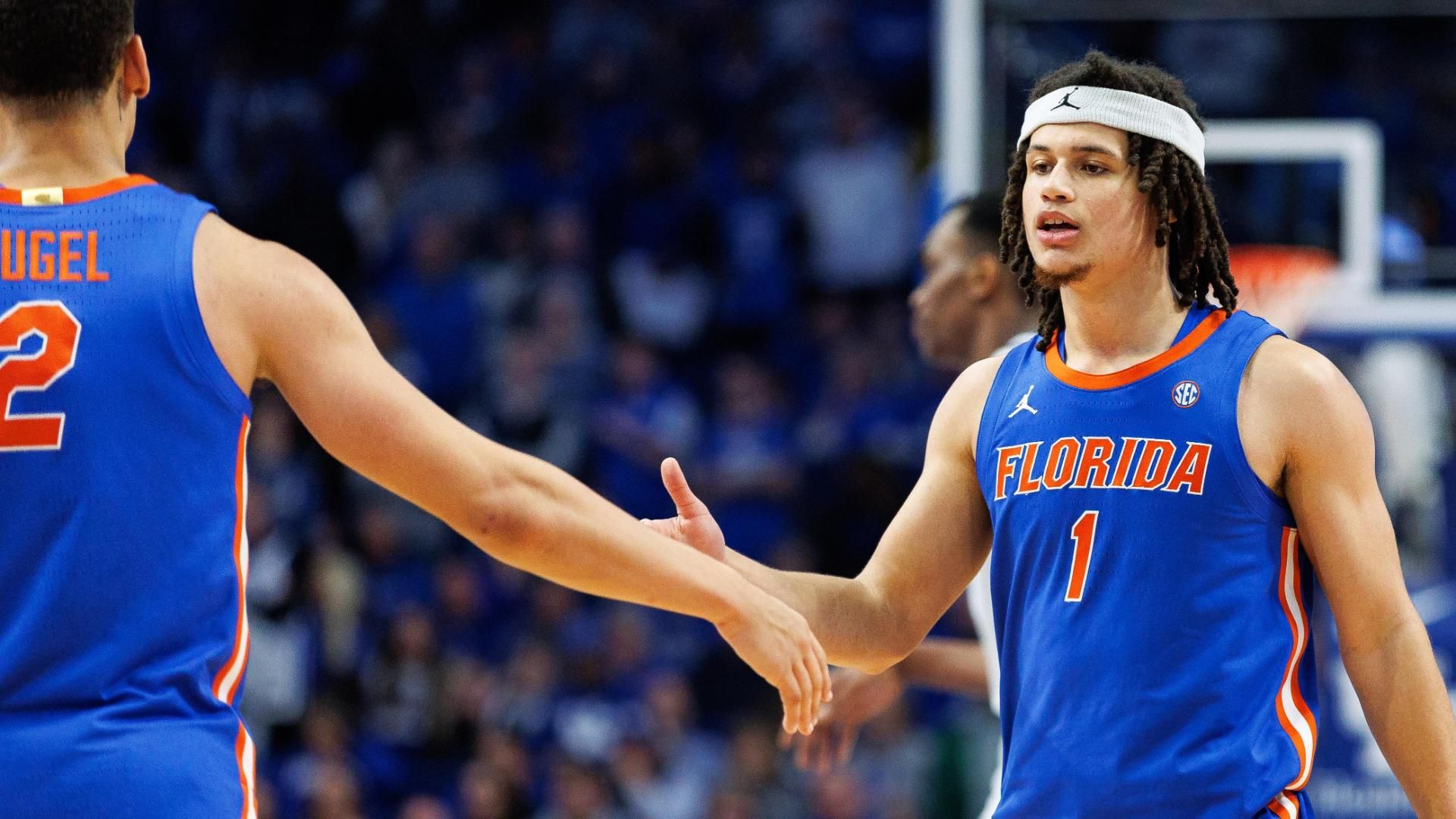 Walter Clayton Jr.'s 3 ties the score with 3 seconds left in regulation ...